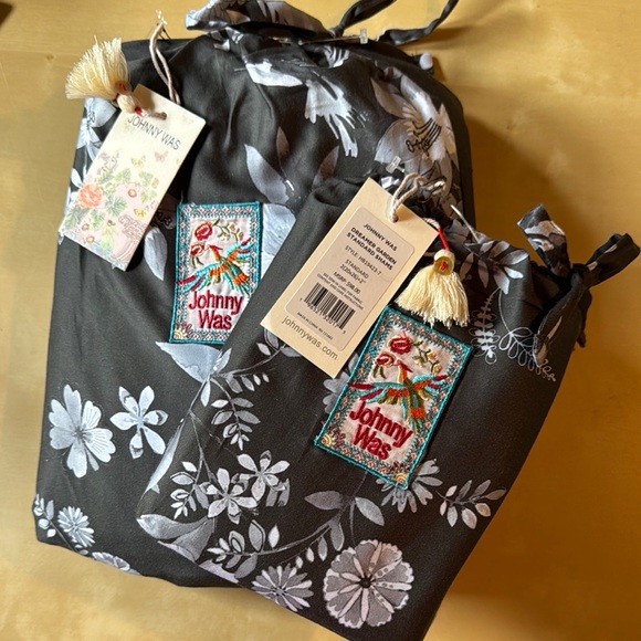 Johnny Was | Bedding | Johnny Was Dreamer Garden Queen Floral Duvet ...